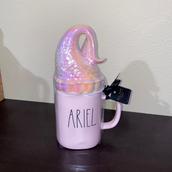 Rae Dunn | Dining | Nwt Rae Dunn Ariel Mug With Mermaid Tail Topper ...